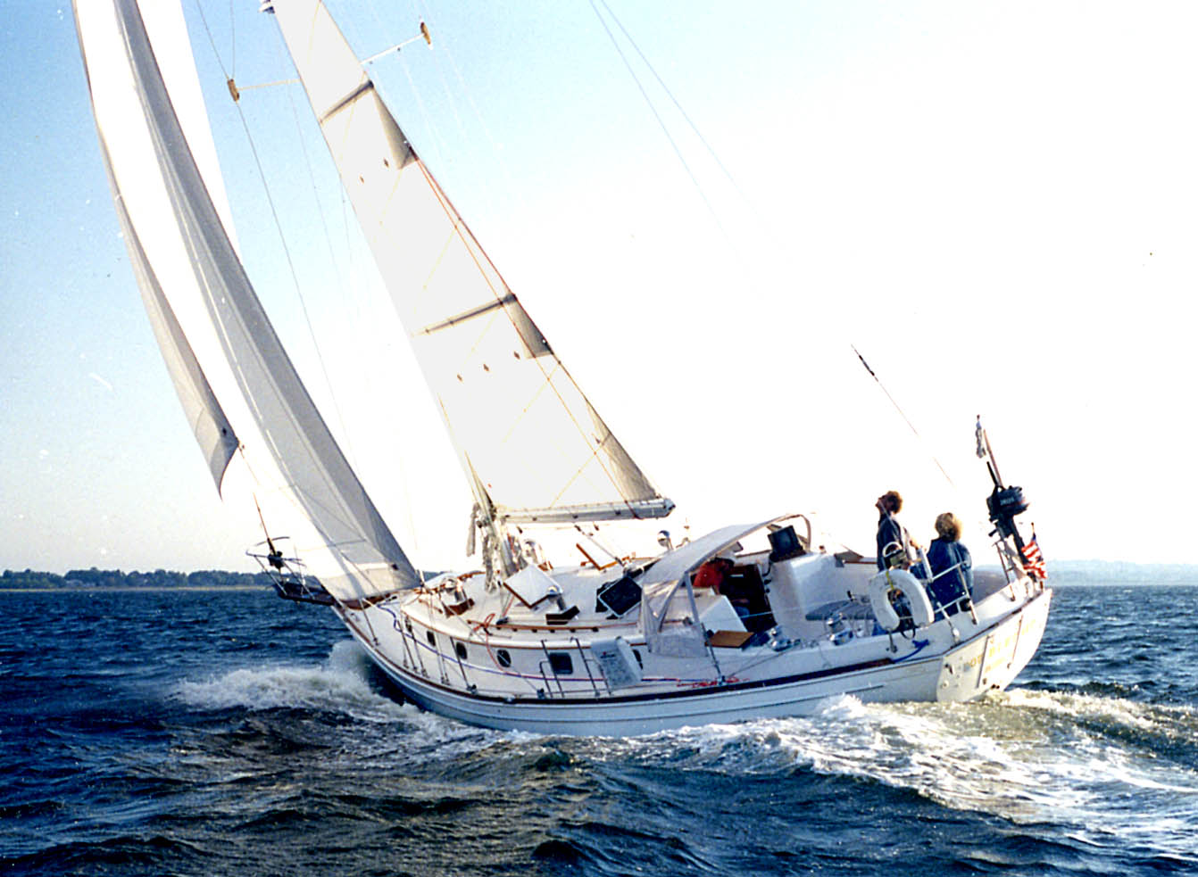 BROKERAGE - Marine Technology |Shannon Boat Company